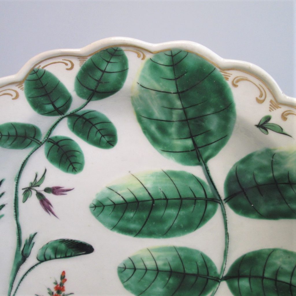 An eighteenth century Worcester porcelain Blind Earl dish, with raised ...